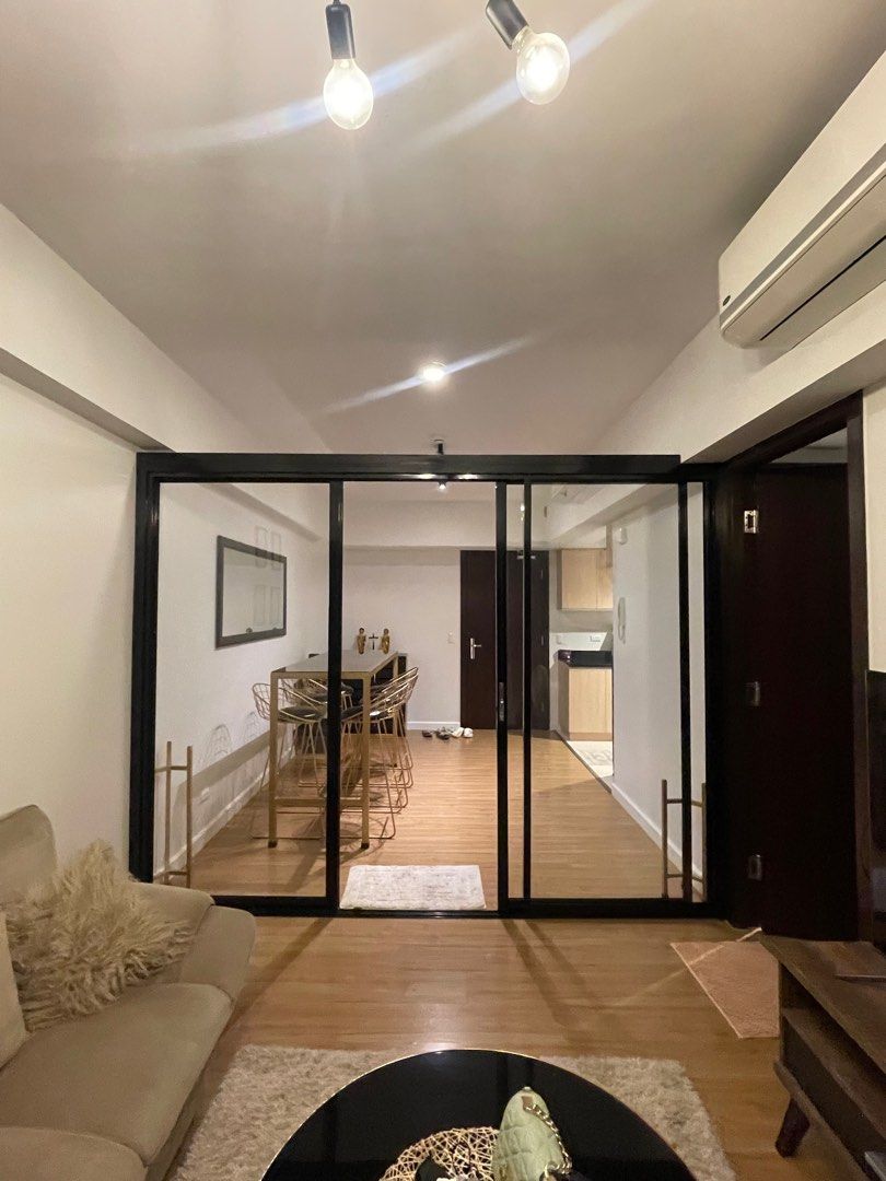 One Bedroom Unit with Balcony Circuit Makati Alveo Solstice Tower on ...