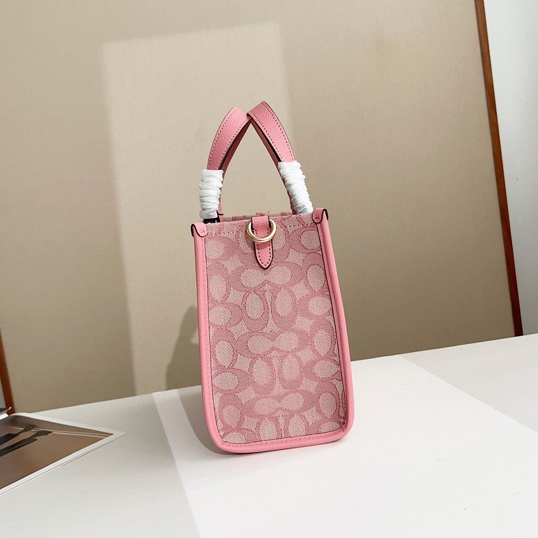 Original coach C8417 field 22 sling bag, Luxury, Bags & Wallets on ...