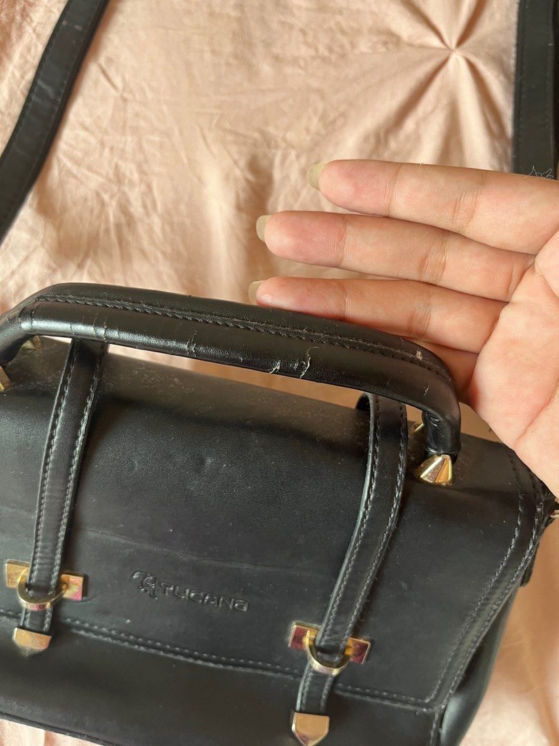 ORIGINAL TUCANO SLING BAG, Women's Fashion, Bags & Wallets, Shoulder ...