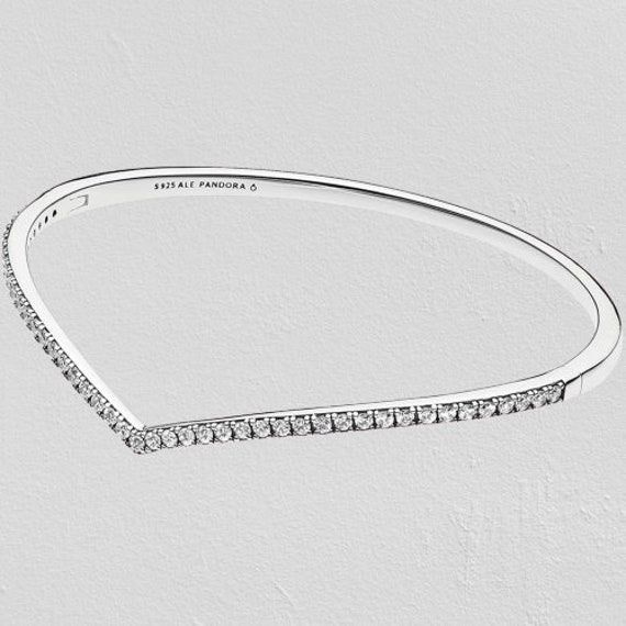 Pandora Sparkling Wishbone Bangle, Women's Fashion, Jewelry ...