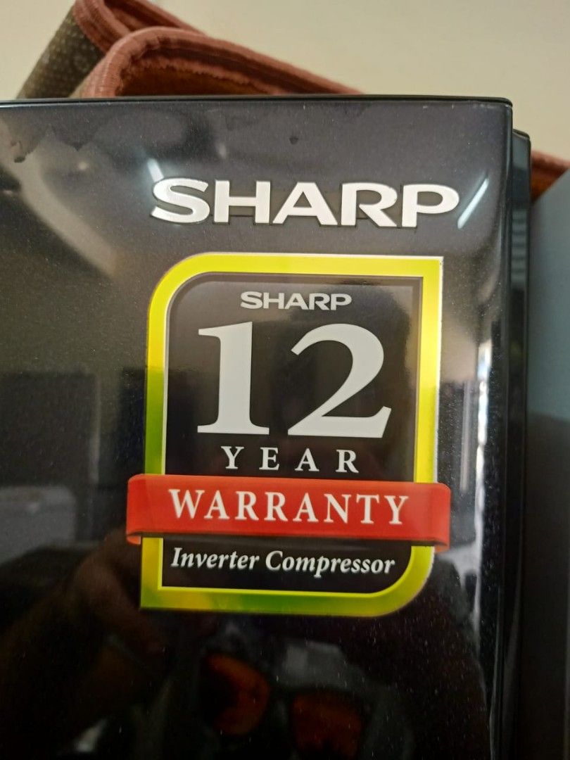 Peti ais sharp 364 liter, TV & Home Appliances, Kitchen Appliances ...