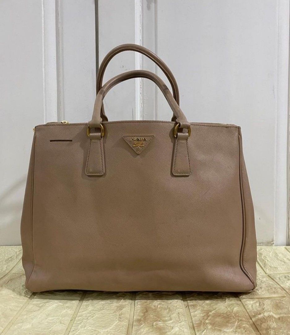 PRADA MADE IN ITALY FULL KULIT ASLI, Fesyen Wanita, Tas & Dompet di ...