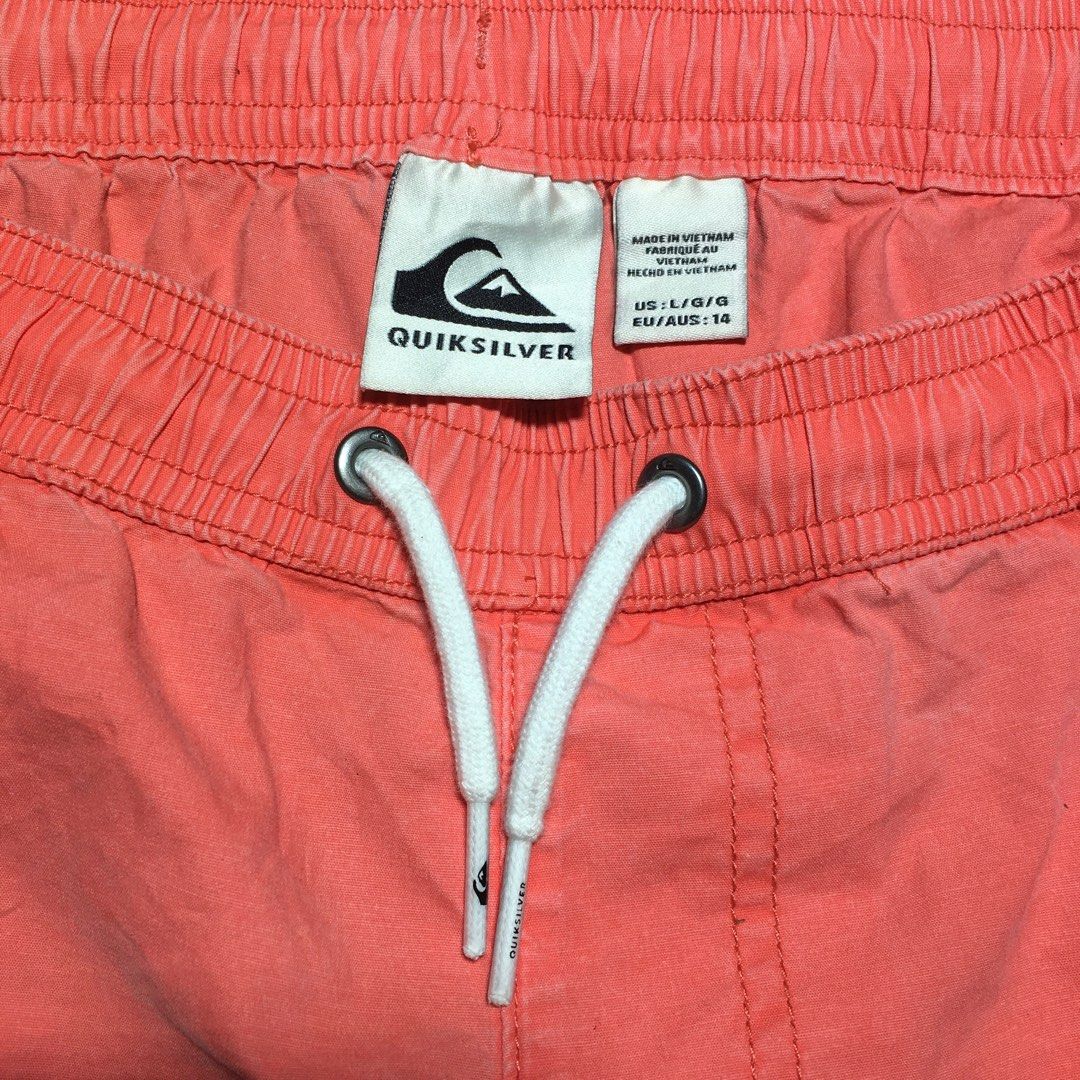 QuickSilver short, Men's Fashion, Bottoms, Shorts on Carousell