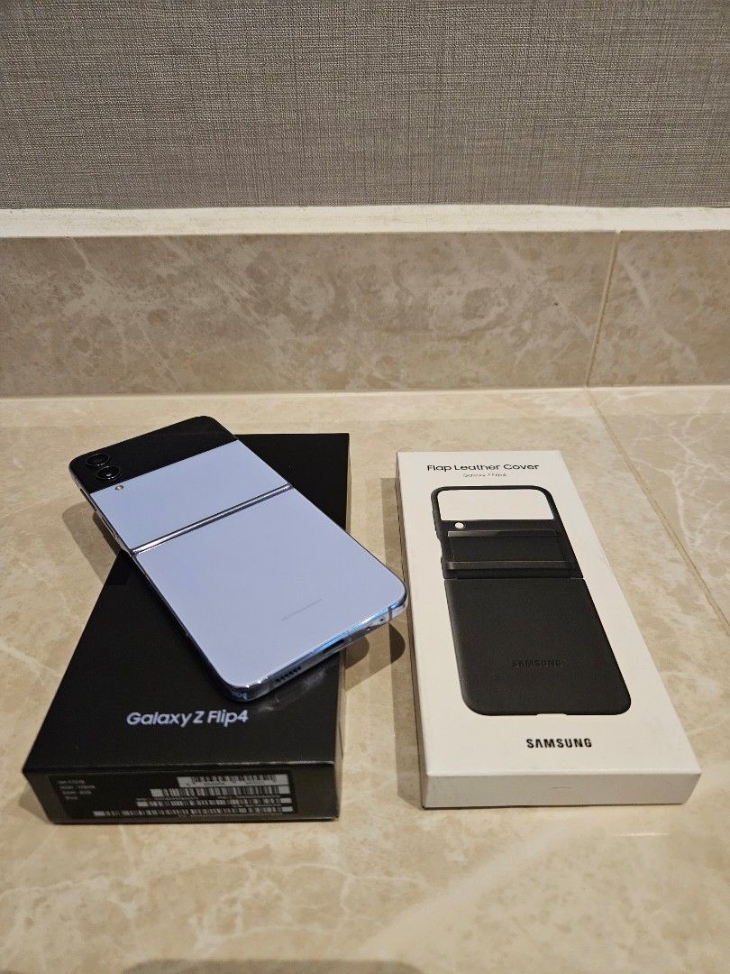 Samsung Galaxy Z Flip 4 Blue, Mobile Phones & Gadgets, Mobile Phones ...