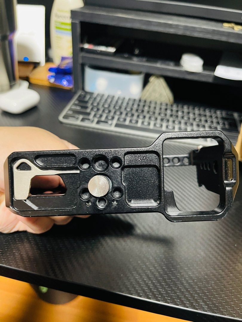 Sony A7C full cage(Small Rig), Photography, Cameras on Carousell