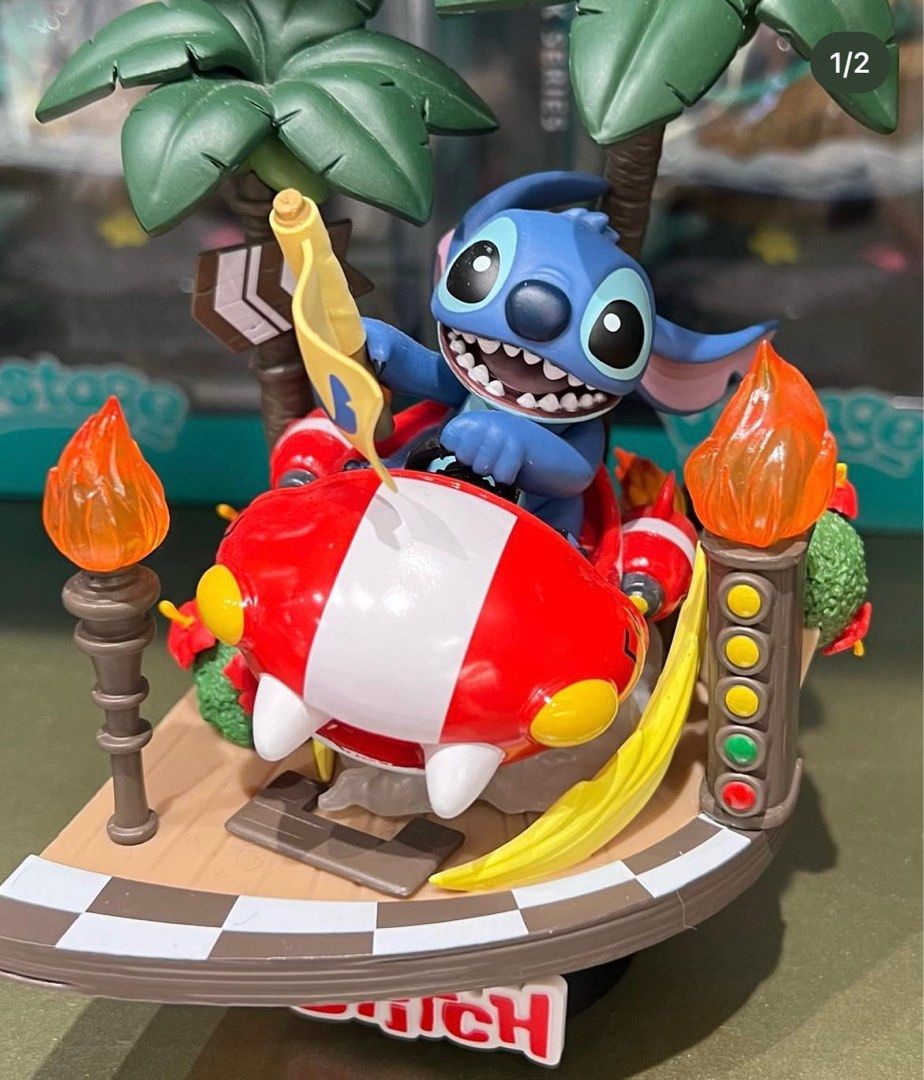 Stitch Racing Car Figure, 興趣及遊戲, 玩具 & 遊戲類 - Carousell