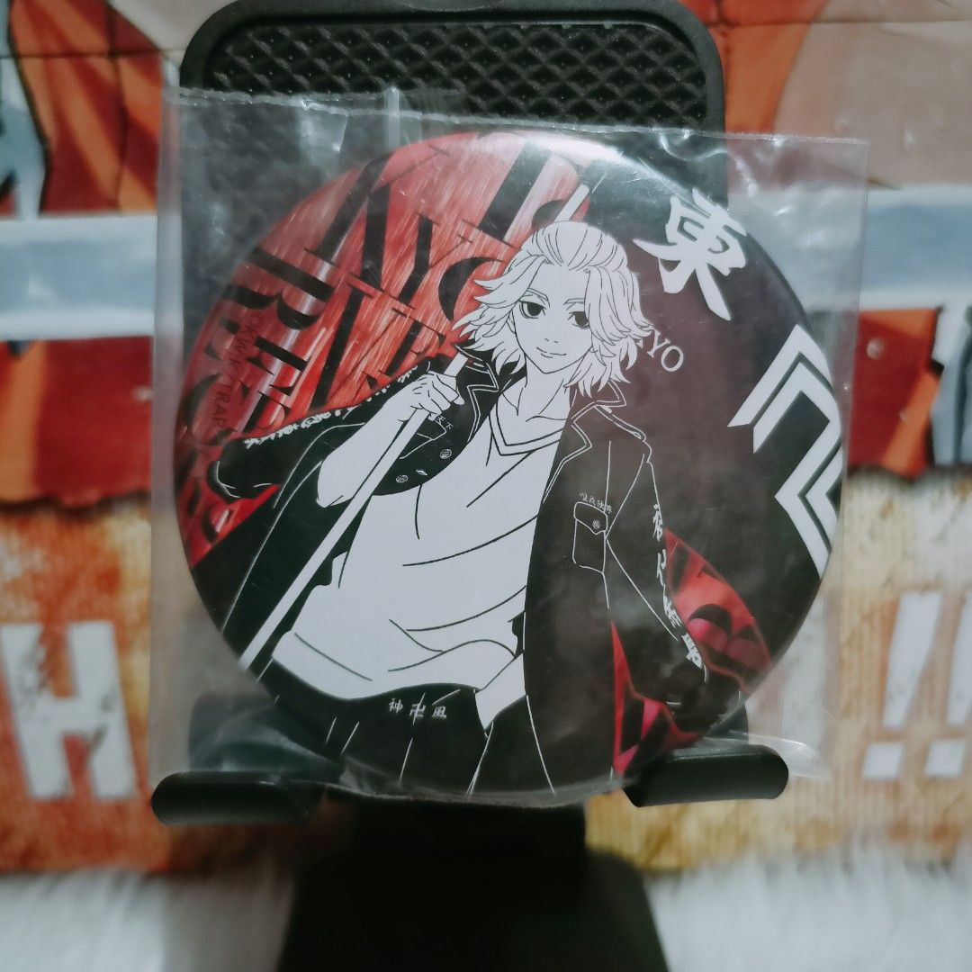 Tokyo Revengers Big Pin Badge Toman Flag, Hobbies & Toys, Memorabilia ...