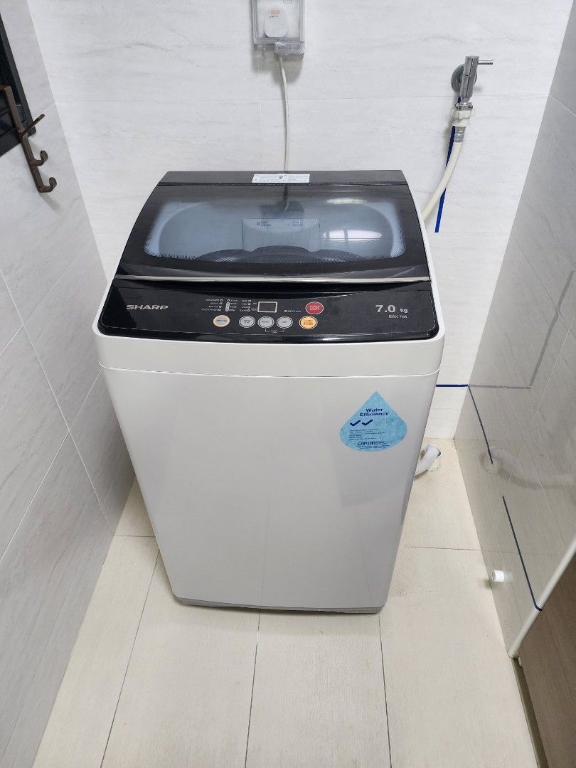 Top load Washing machine for sale. Still working. Kindly see the ...