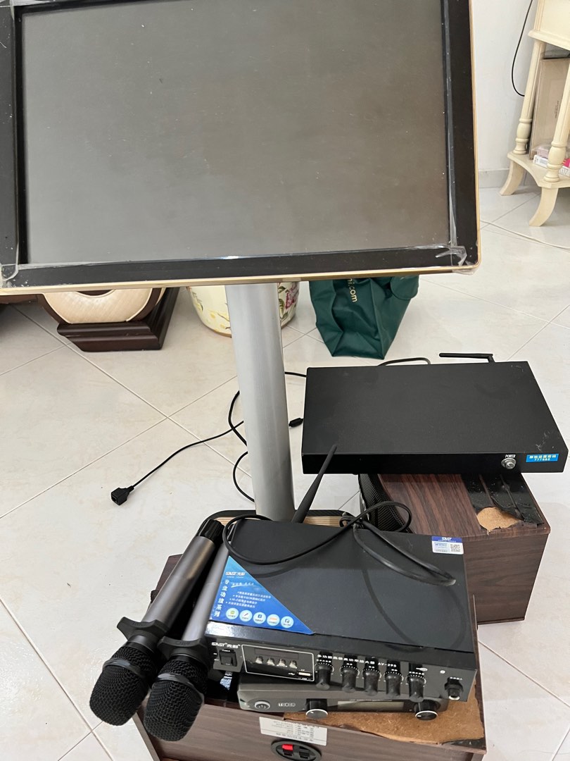 Touch screen KTV set with speaking and wireless mic, Audio, Other Audio ...