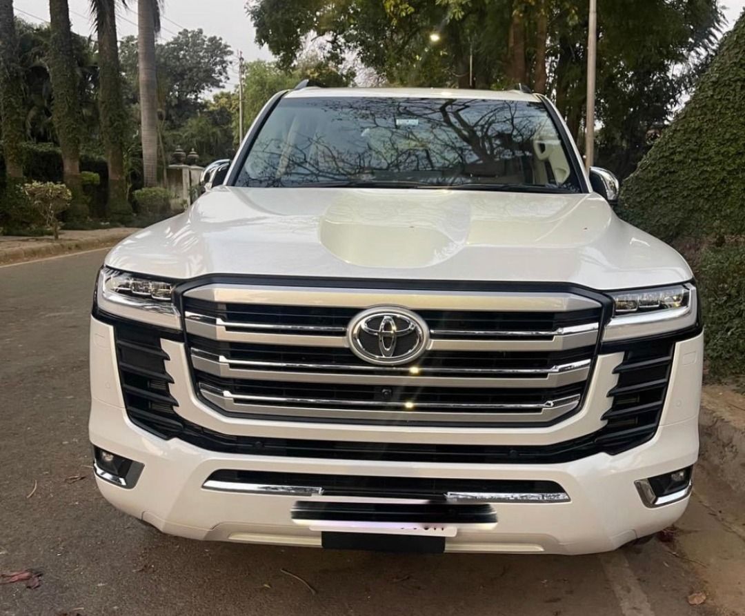 Toyota Land Cruiser LC300 ZX LC 300 ZX M'z Speed Bodykit 22in Savini ...