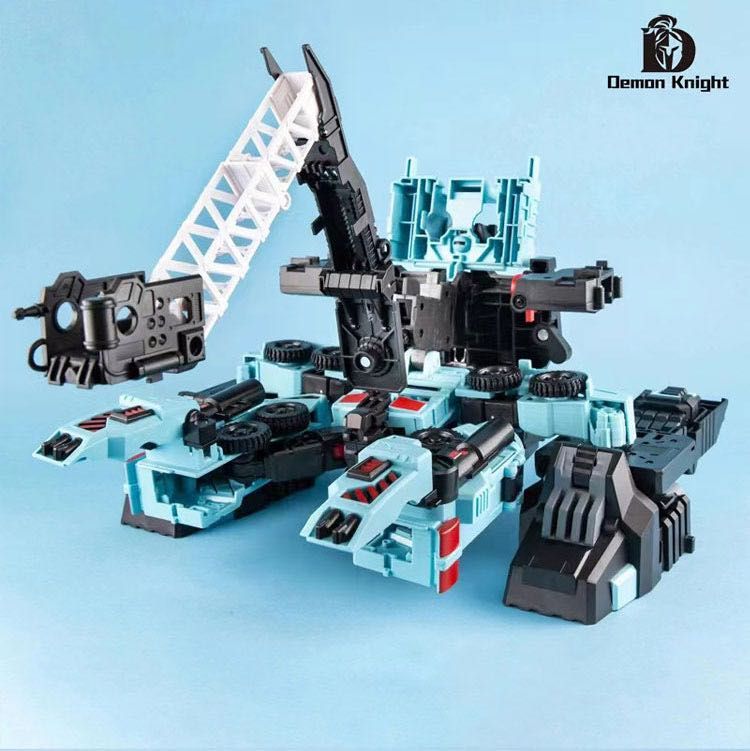 Transformers Demon Knight - DK01-04 Guardia Defensor Combiner Oversized ...