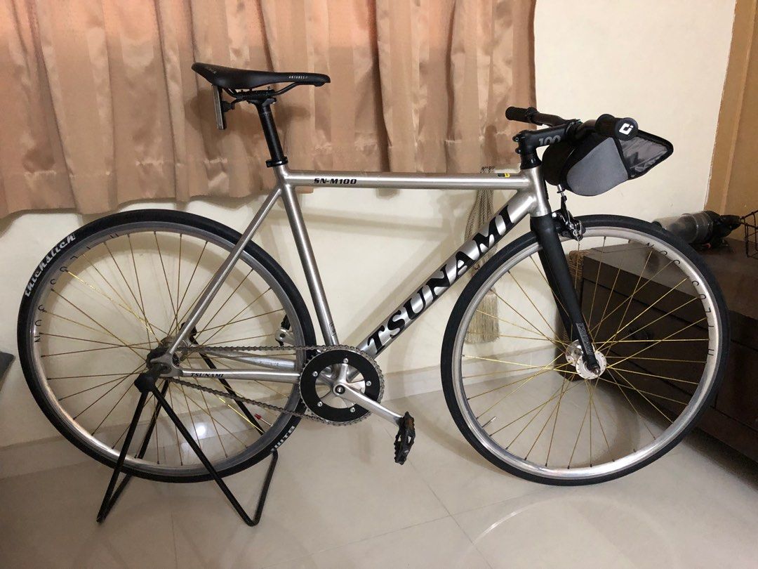 Tsunami Snm 100 fullbike (URGENT), Sports Equipment, Bicycles & Parts ...