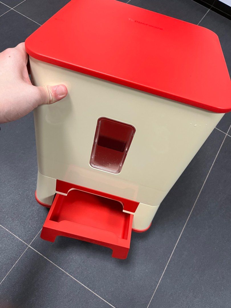 Tupperware Rice Keeper, Furniture & Home Living, Kitchenware ...