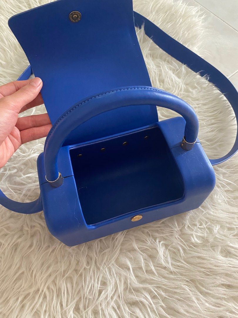 Vintage Box Bag, Women's Fashion, Bags & Wallets, Cross-body Bags on ...