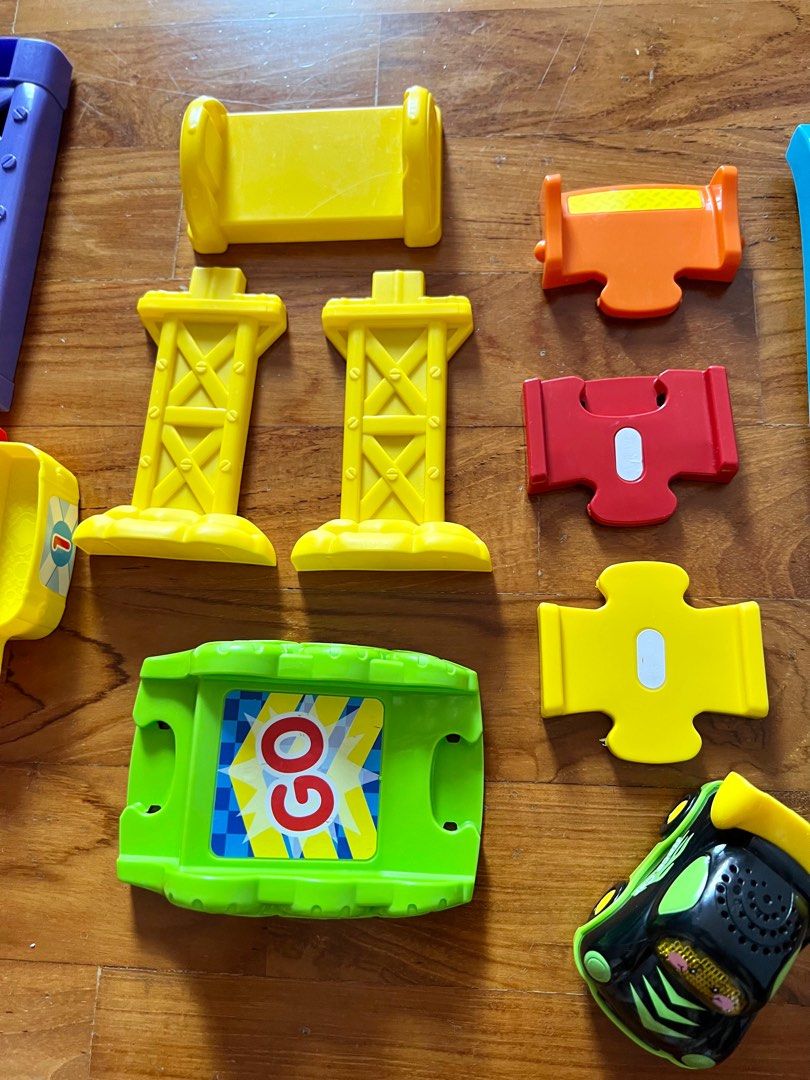 Vtech Go! Smart Wheels 3-in-1 Launch and Play Raceway, Hobbies & Toys ...