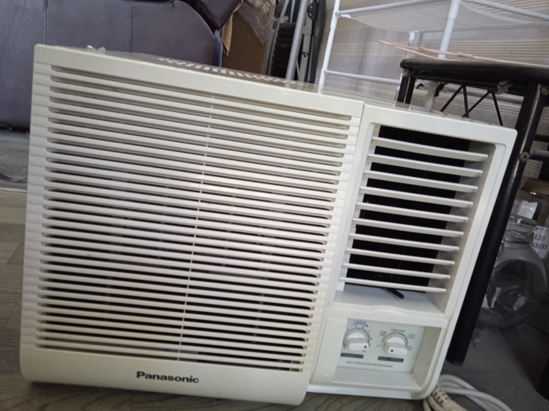 Window Type Aircon (Panasonic) 1 HP, 10.6 EER, TV & Home Appliances ...