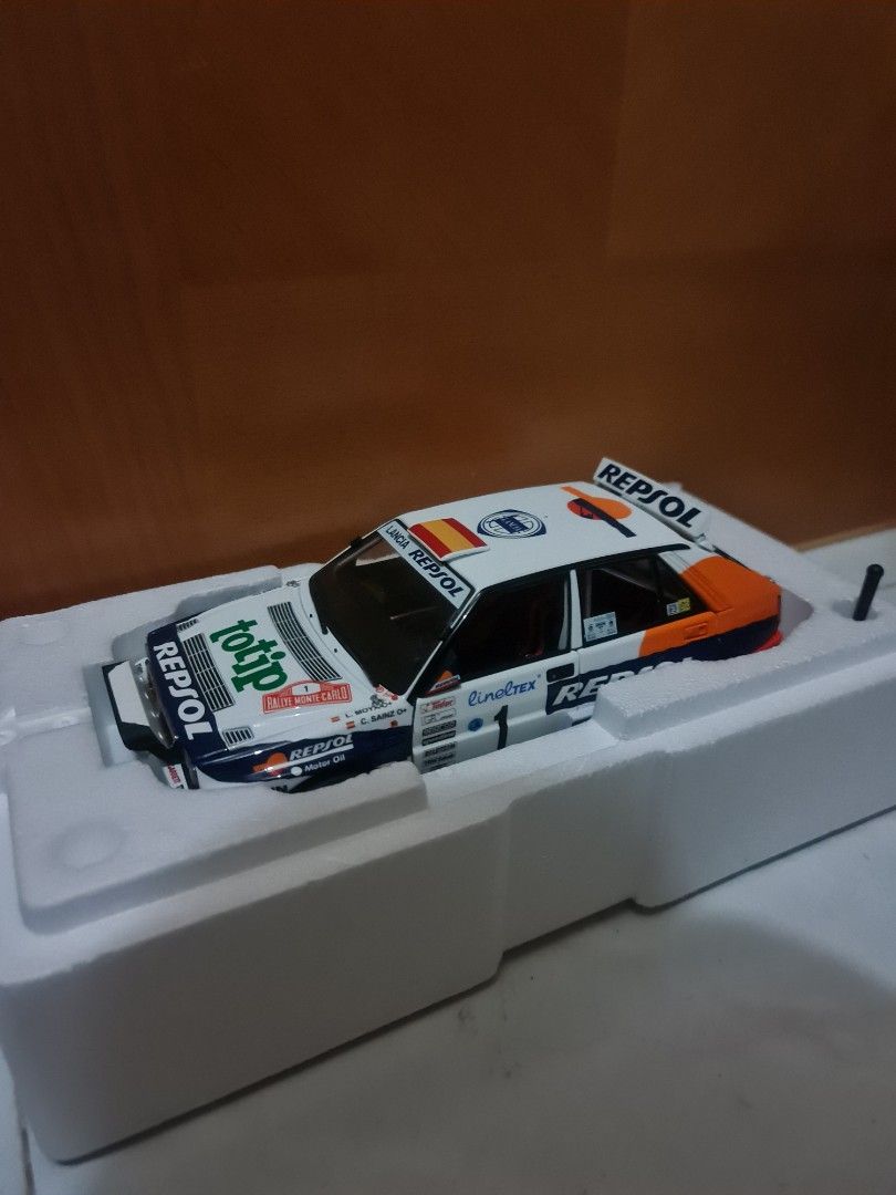1/18 Kyosho Lancia Delta Integrale (Repsol livery), 興趣及遊戲, 玩具 & 遊戲類 ...