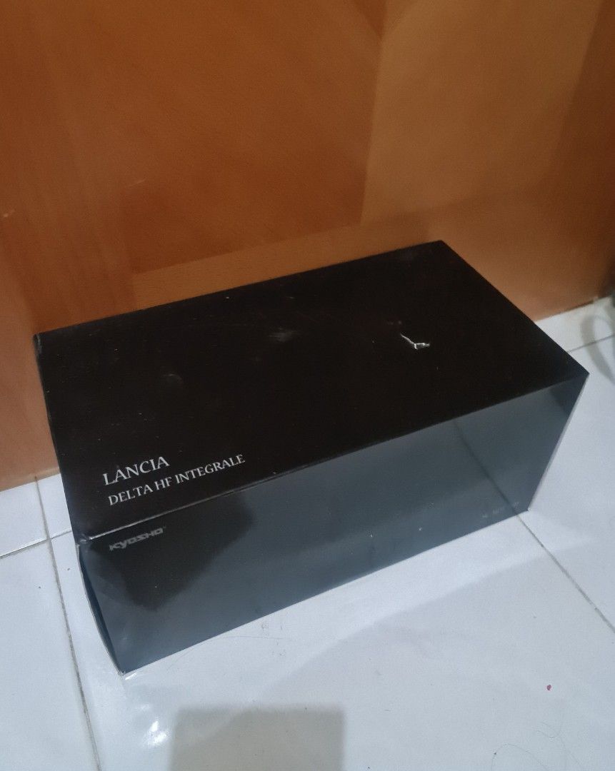 1/18 Kyosho Lancia Delta Integrale (Repsol livery), 興趣及遊戲, 玩具 & 遊戲類 ...