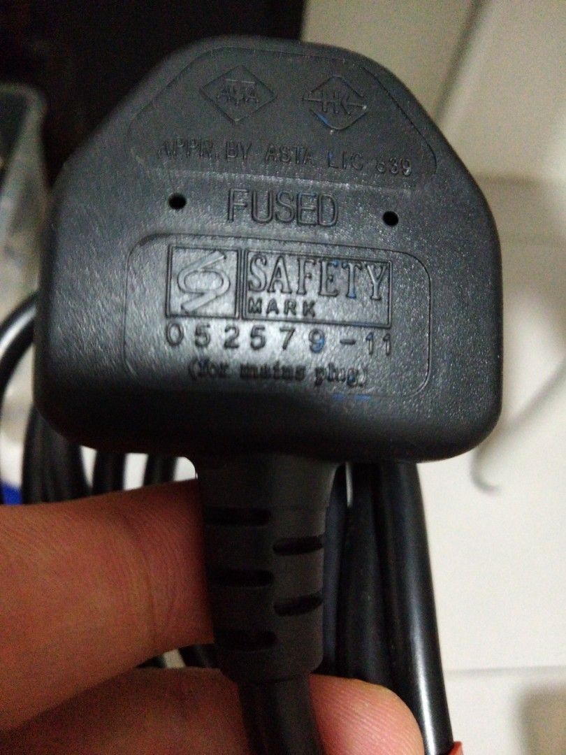 3 pin plug, with safety mark, Computers & Tech, Parts & Accessories ...