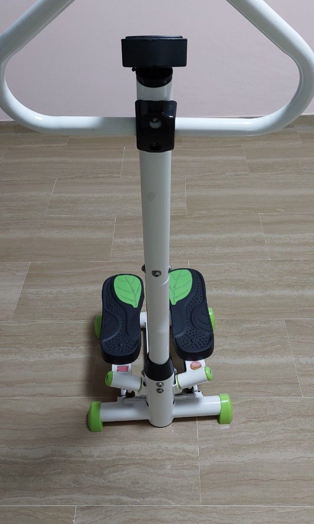 Affordable Stepper with Handle, Sports Equipment, Exercise & Fitness ...