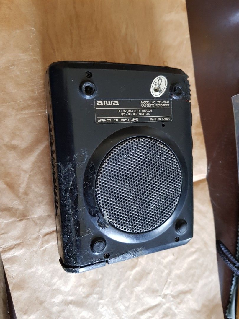 加購百元商品1件免運費 限量珍藏版 】aiwa V-SENSOR （TP-VS610）錄放音機（電池蓋有鬆脫需用膠帶黏緊餘正常）, 哩哩扣扣, 其他在旋轉拍賣