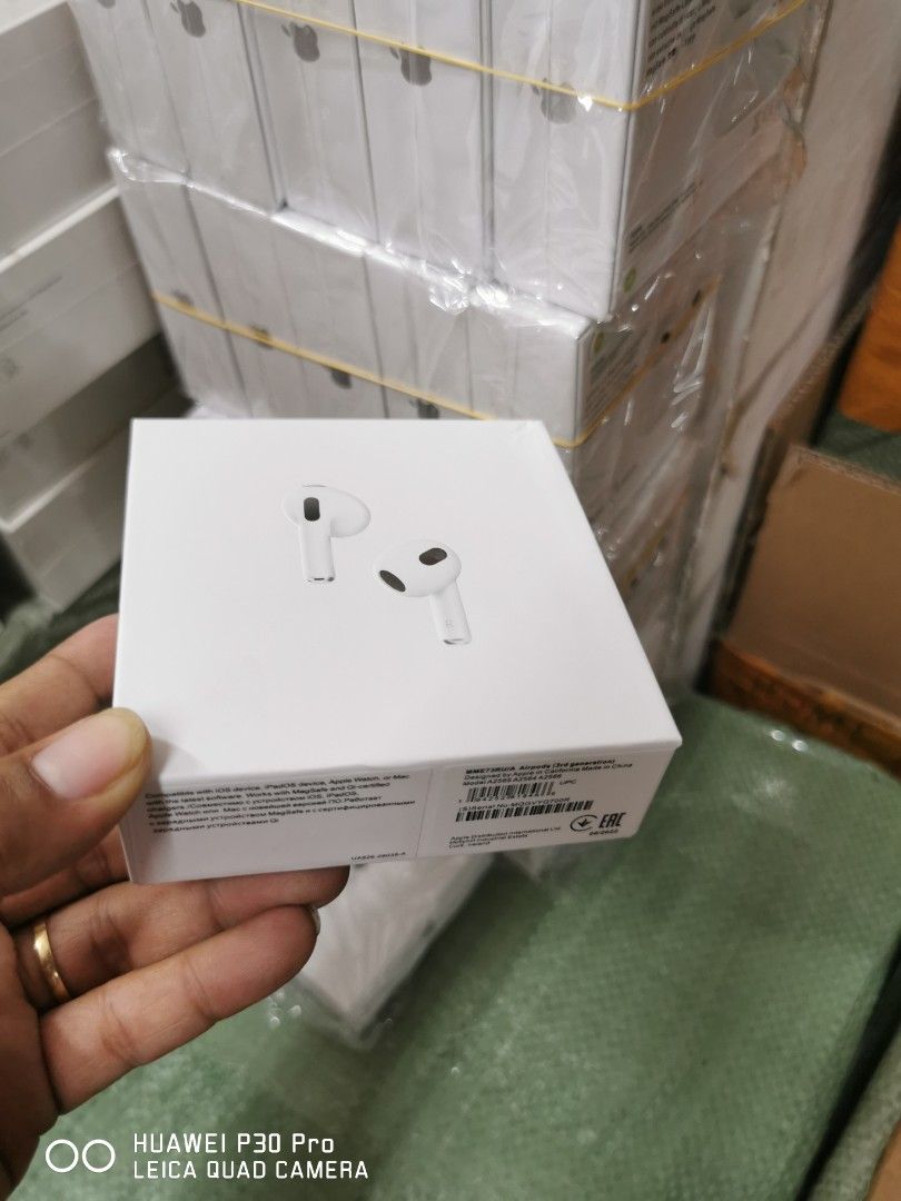 apple earpods pro gen 4, Audio, Earphones on Carousell