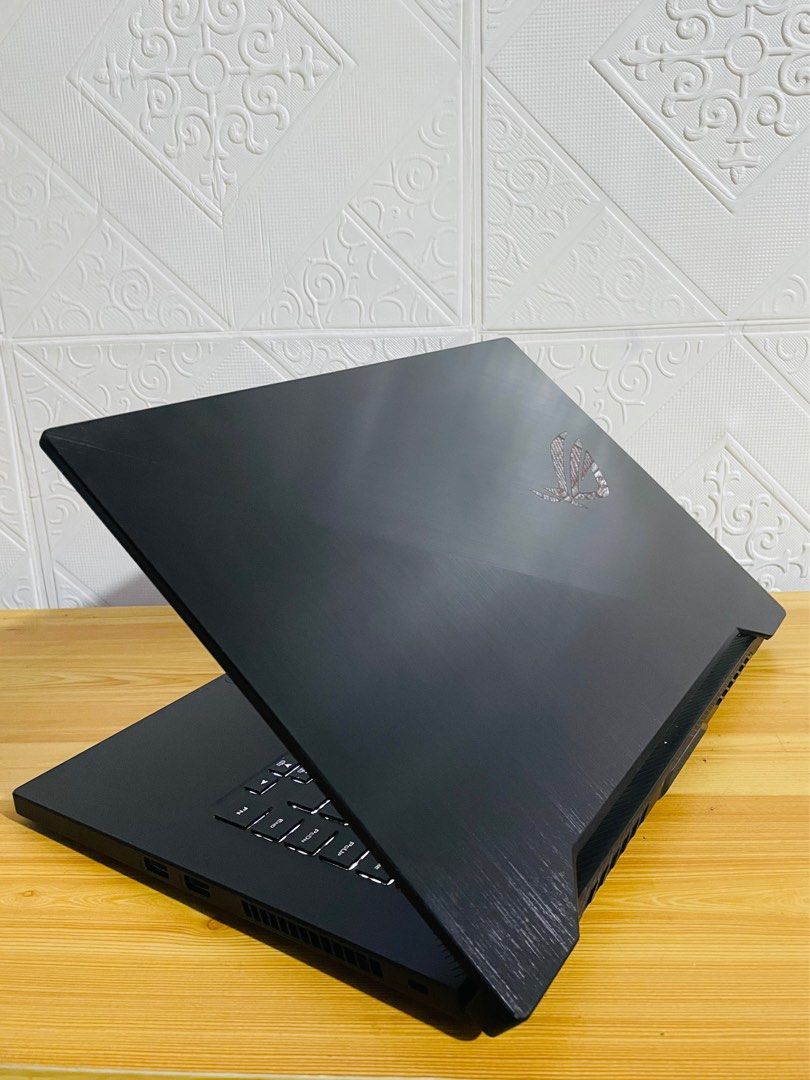 Asus Zephyrus G Ryzen 7 3750H 16GB RAM GTX 1660Ti 512 SSD White Backlit ...