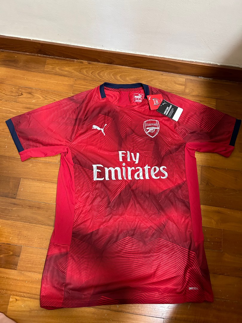 authentic Arsenal home jersey, Men's Fashion, Activewear on Carousell