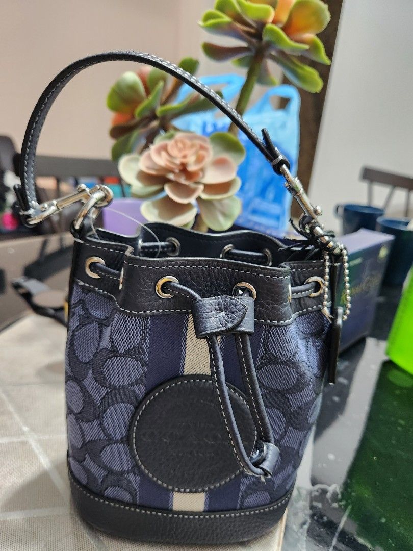 Authentic Coach Mini Bucket Bag, Luxury, Bags & Wallets on Carousell