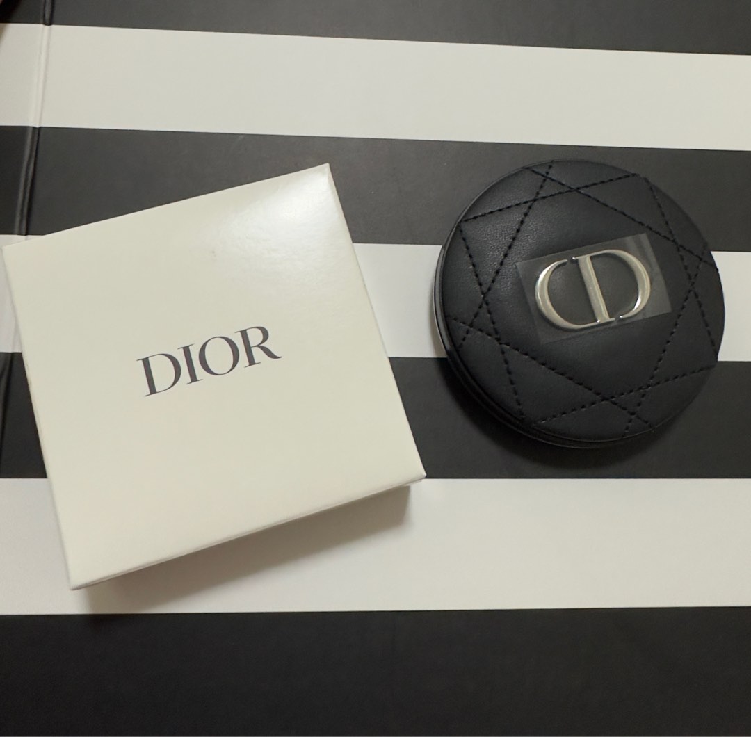Authentic Dior compact/pocket mirror, Luxury, Accessories on Carousell