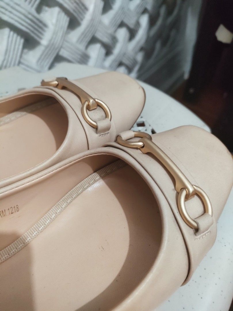 Bata Nude Shoes Size 40 on Carousell