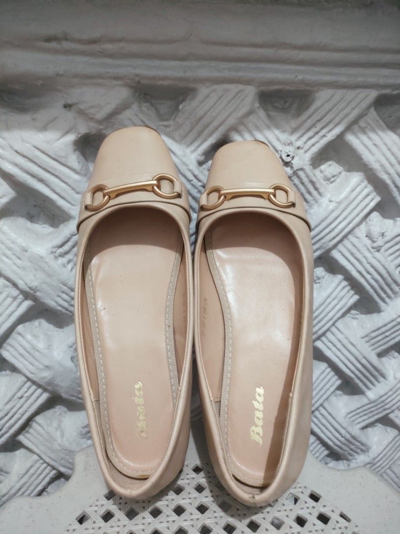 Bata Nude Shoes Size 40 on Carousell