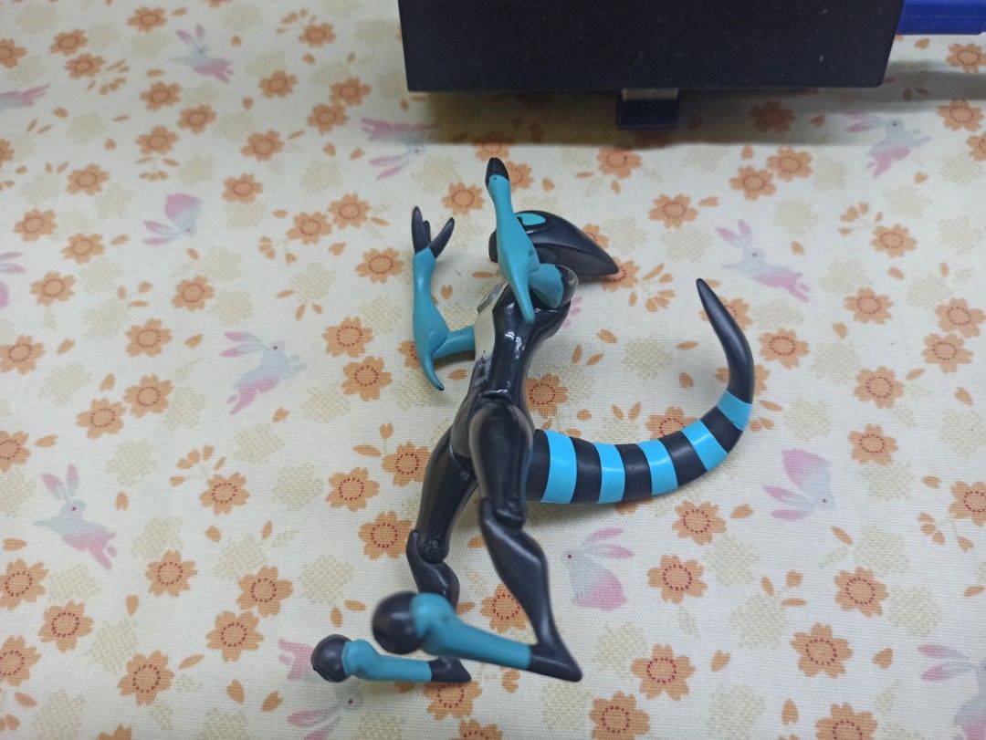 Ben 10 XLR8 action figure, Hobbies & Toys, Toys & Games on Carousell