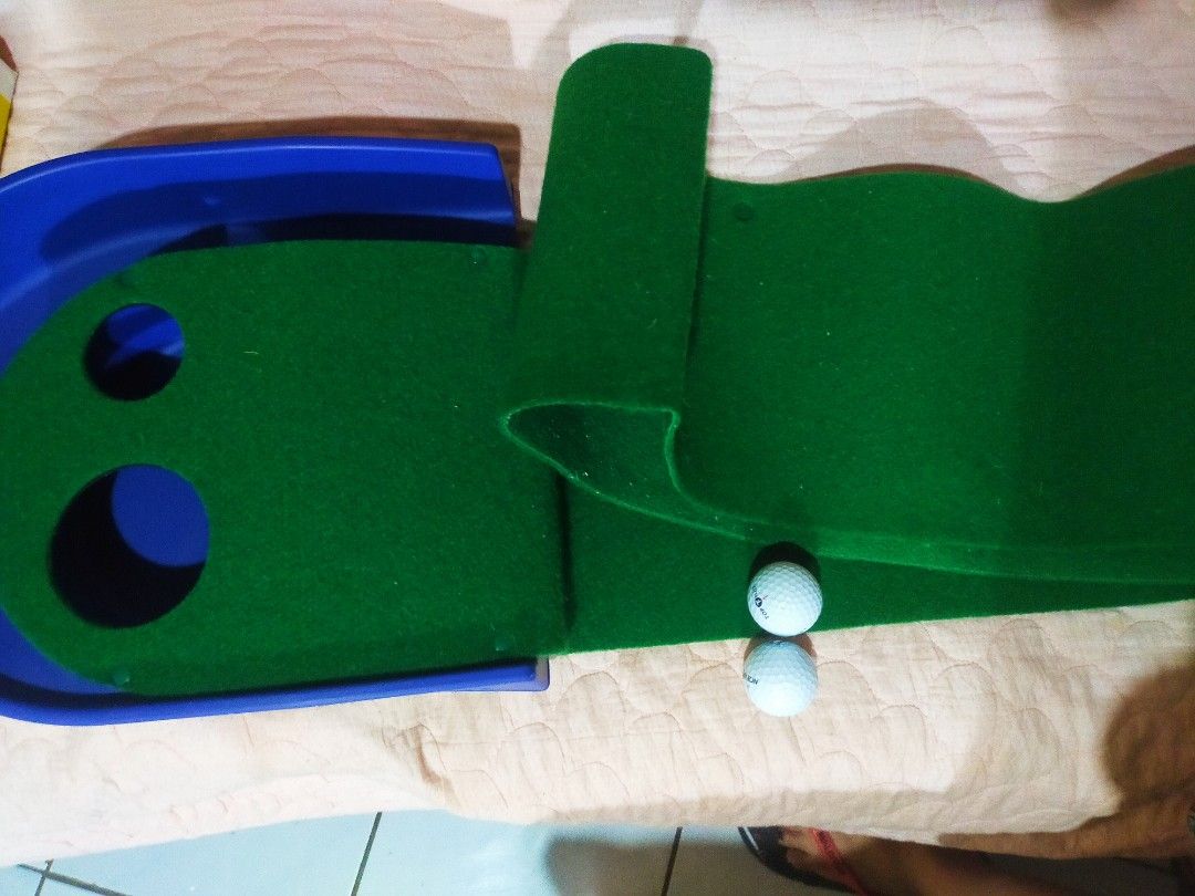 DAIYA GOLF PUTTER PRACTICE MAT, Hobbies & Toys, Toys & Games on Carousell