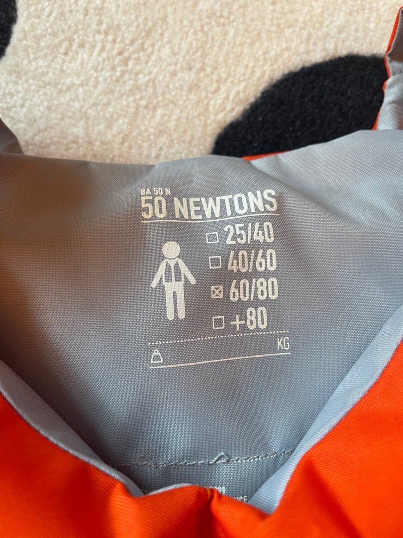 Decathlon ITIWIT life jacket 60/80, 運動產品, 其他運動配件 - Carousell