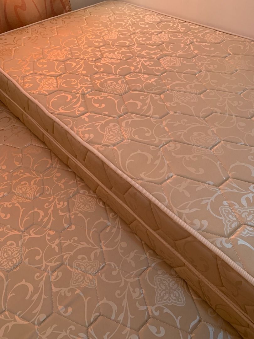 Dewfoam Pull-out Bed, Furniture & Home Living, Furniture, Bed Frames & Mattresses on Carousell