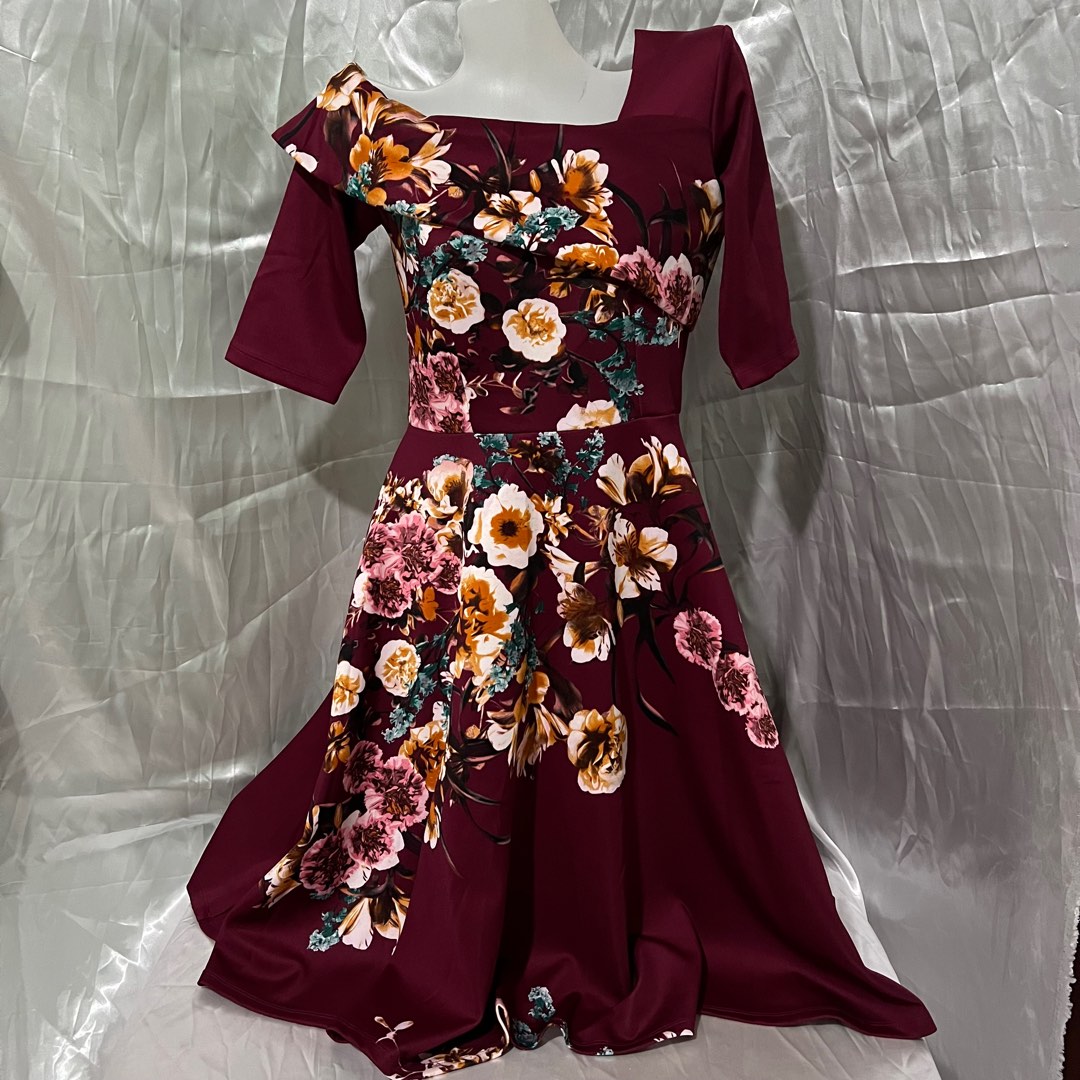 FORMAL HUG DRESS, Women's Fashion, Dresses & Sets, Evening dresses ...