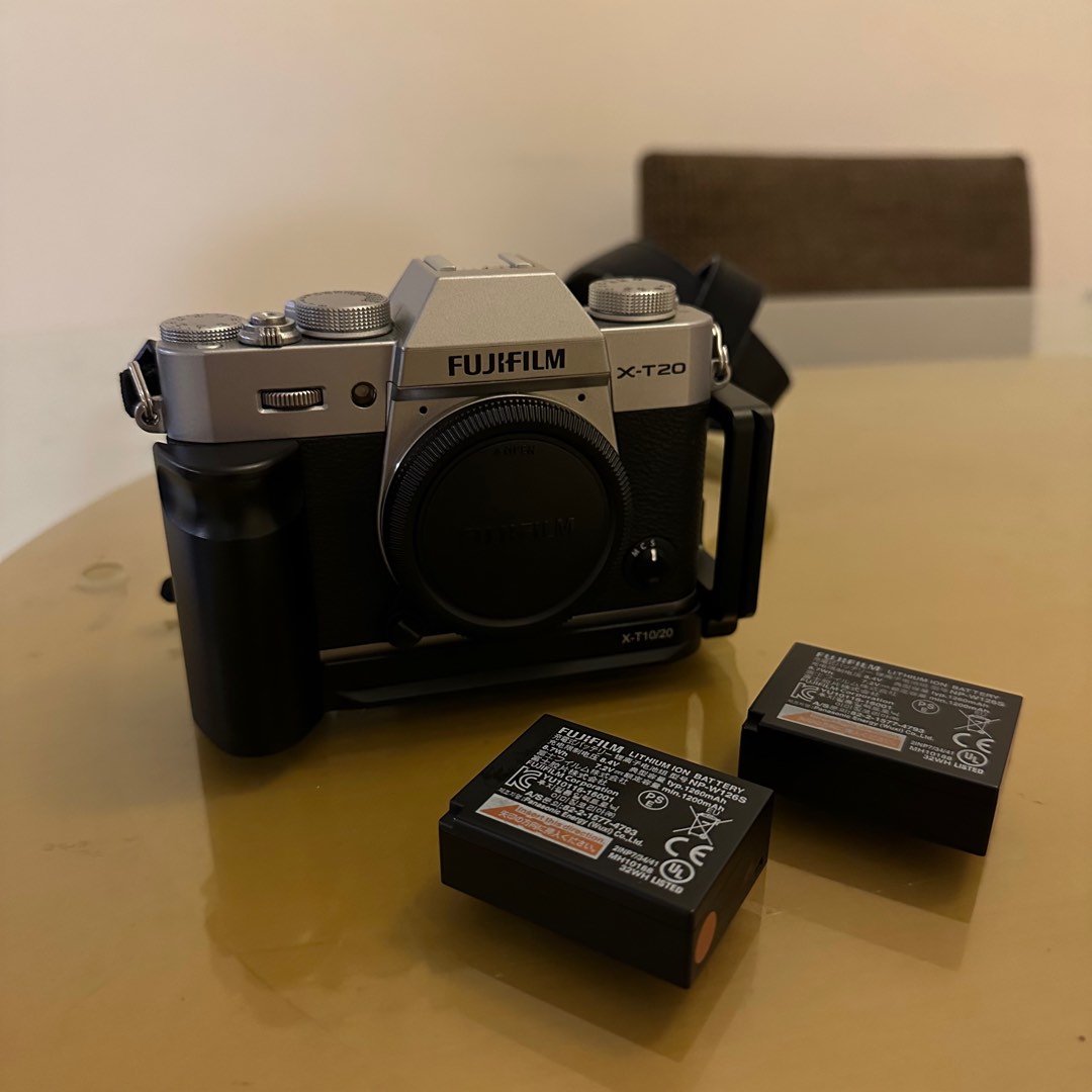 Fujifilm xt20, Photography, Cameras on Carousell