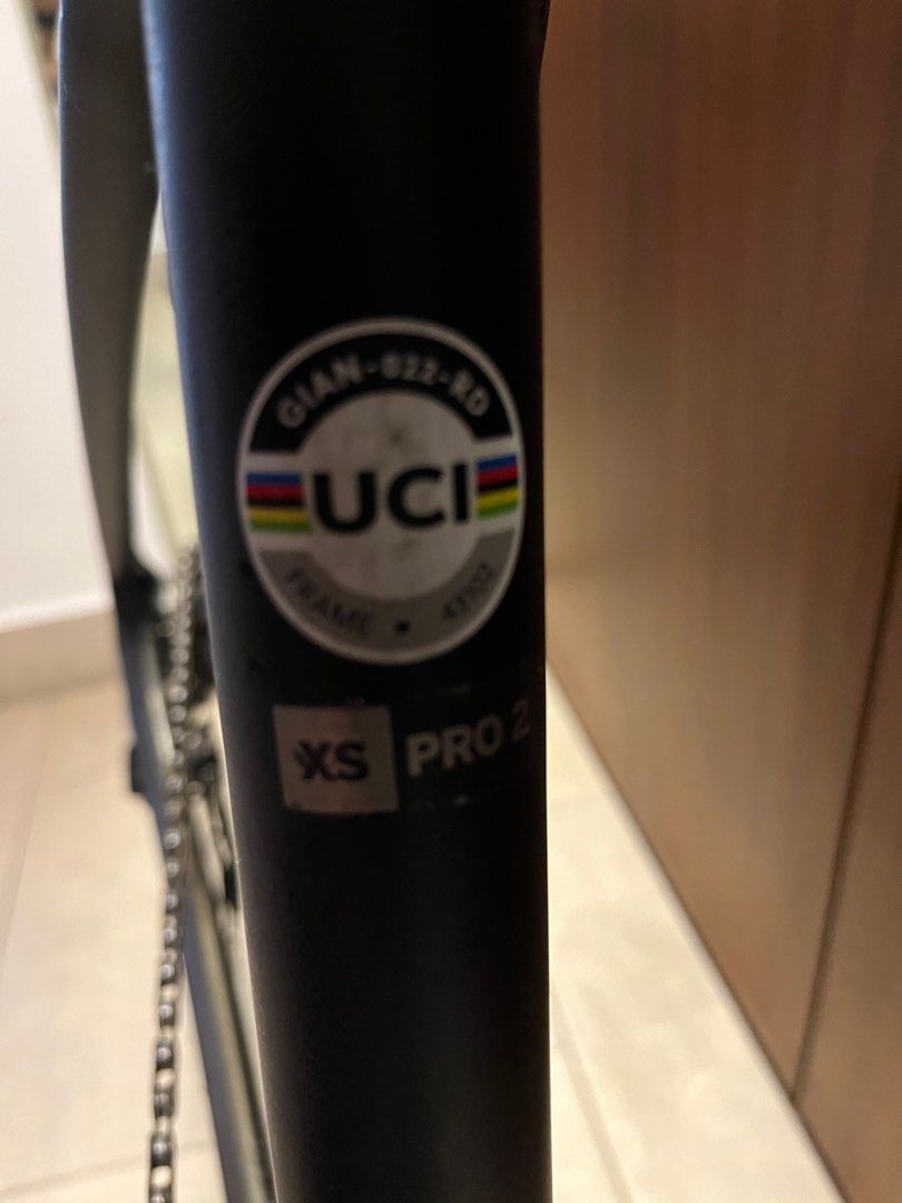 GIANT DEFY ADVANCED PRO 2 (ULTEGRA) - ROAD BIKE, Sports Equipment ...