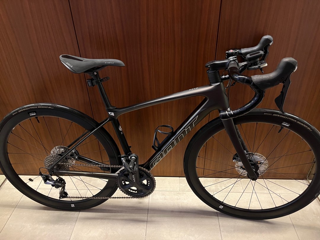 GIANT DEFY ADVANCED PRO 2 (ULTEGRA) - ROAD BIKE, Sports Equipment ...