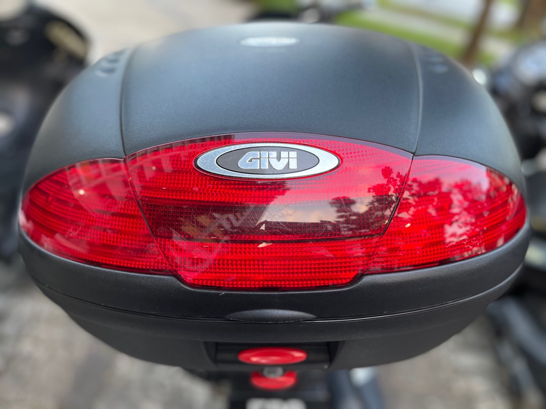 Givi Simply 42L, Motorcycles, Motorcycle Accessories on Carousell