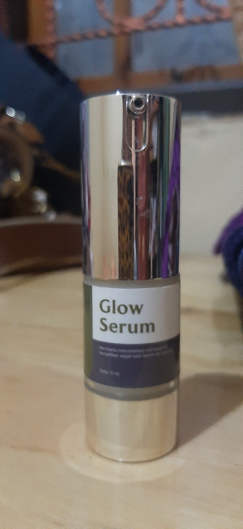 glow serum AURAKU...baru 2x pake aja..isi masih banyak, Kesehatan ...