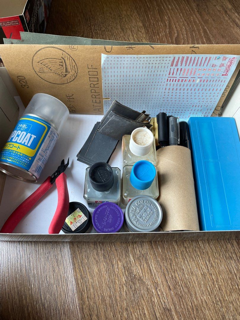 Gundam gunpla crating tools - pen, paint, cutters, knife, sandpapers ...