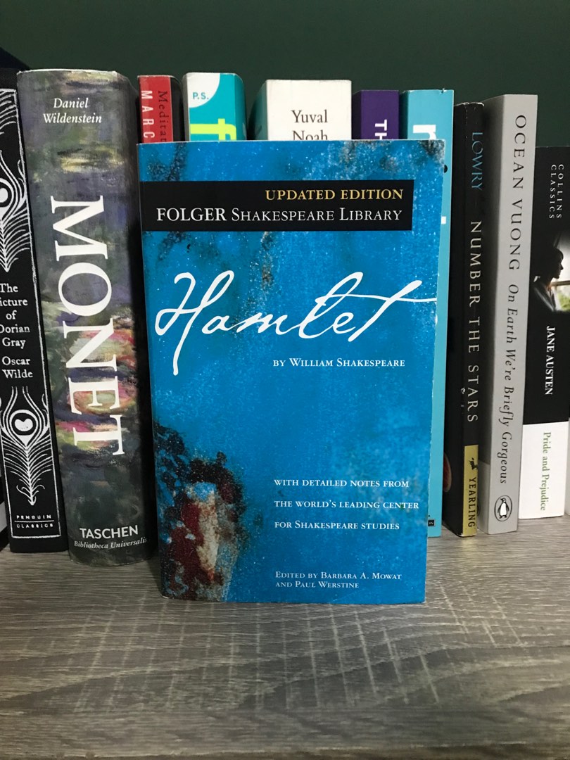 Hamlet by William Shakespeare Updated Edition (NBS), Hobbies & Toys ...