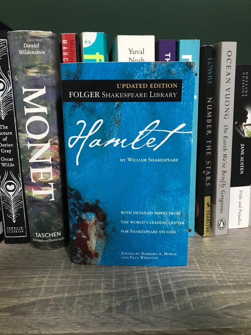 Hamlet by William Shakespeare Updated Edition (NBS), Hobbies & Toys ...