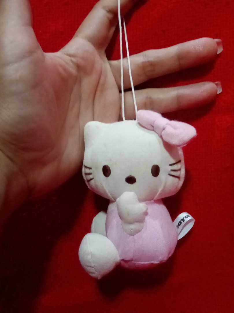 HELLO KITTY on Carousell