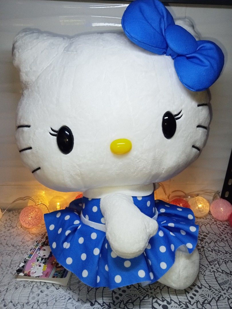 Hello kitty & MIMI sanrio plush toy on Carousell