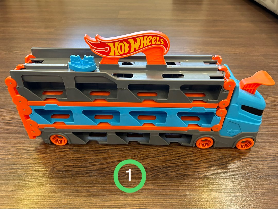 Hot wheels sets on Carousell