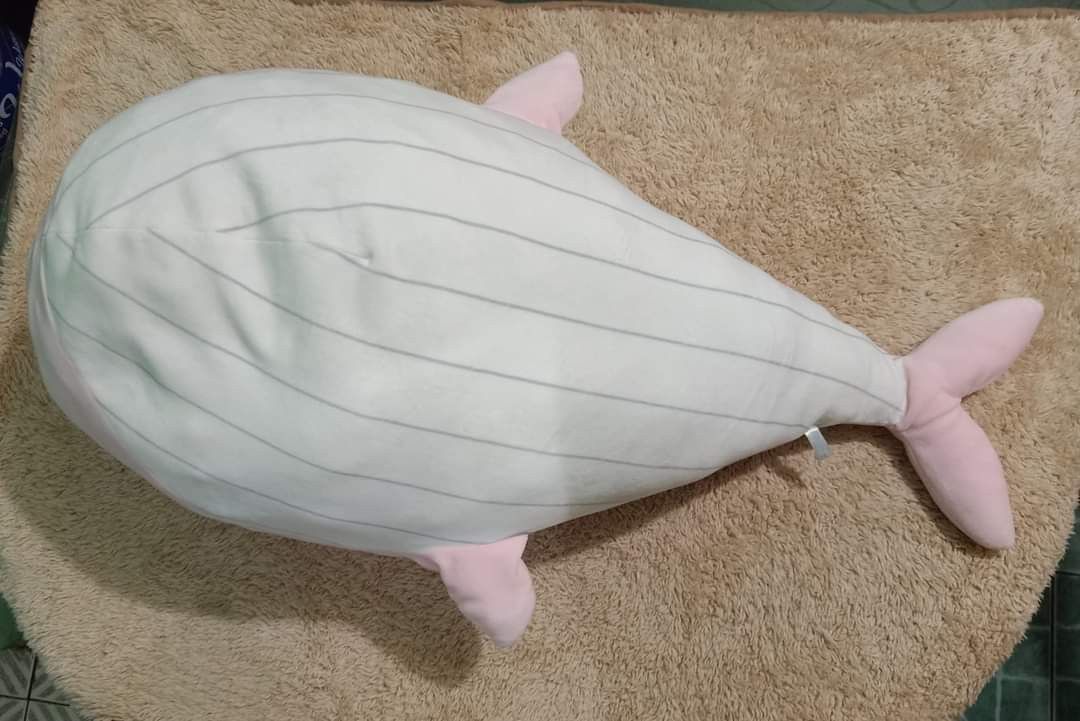 JUMBO WHALE, Hobbies & Toys, Toys & Games on Carousell