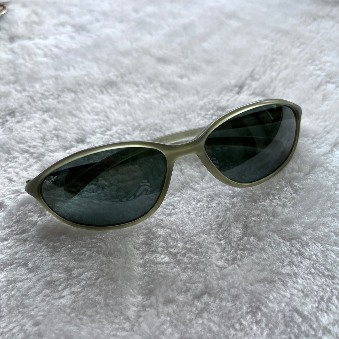 Kacamata Hitam Ray Ban Vintage ala The Matrix, Fesyen Pria, Aksesoris ...